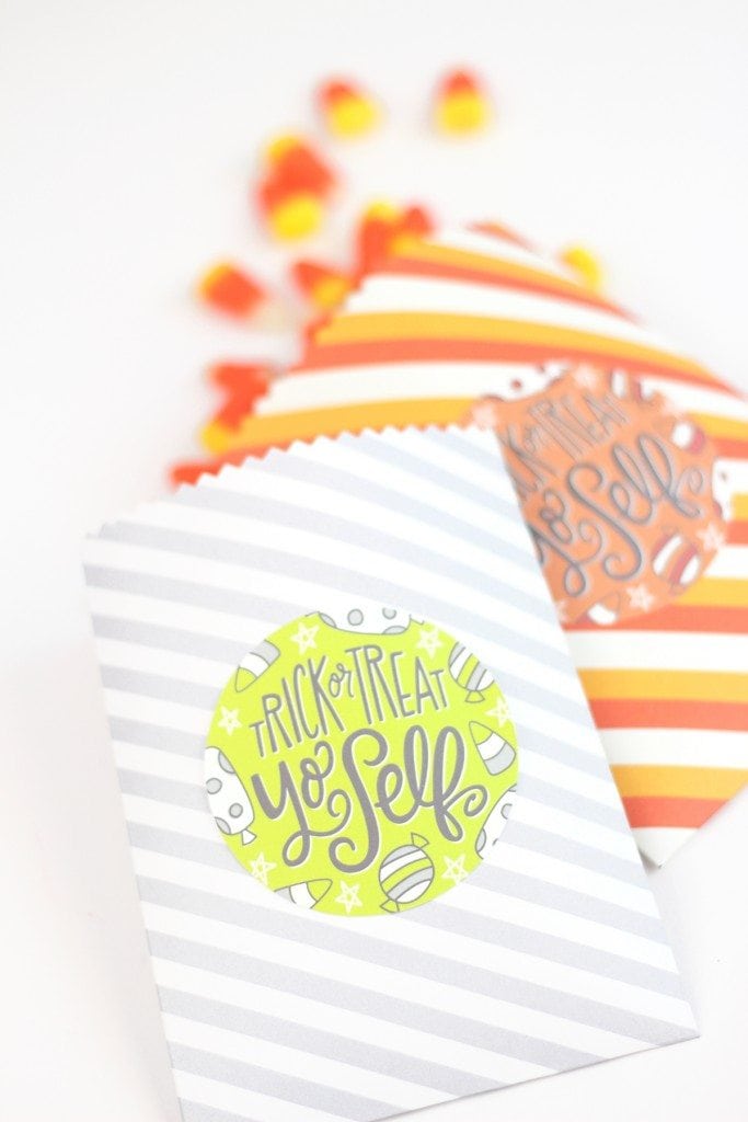 Easy Make Your Own Treatbags + Printables - Damask Love