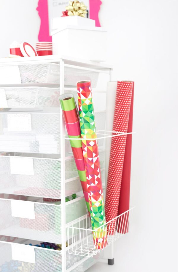 How to Gift Wrap your Holidays with elfa - Damask Love