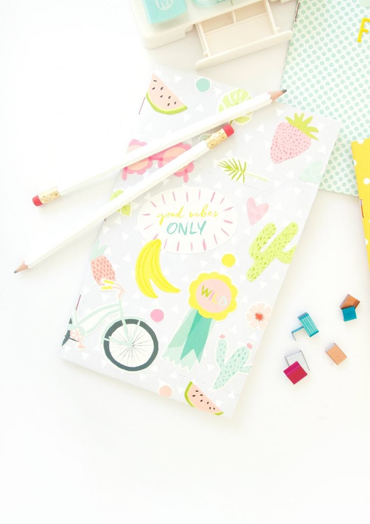 Easy Stapled Notebooks - Damask Love