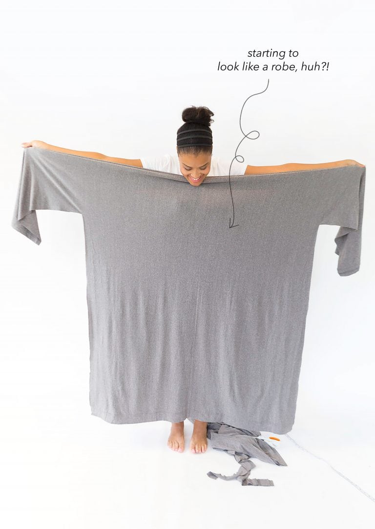 Make a Cotton Jersey Robe from a Bedsheet - Damask Love