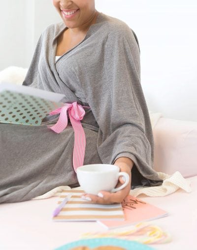 Make a Cotton Jersey Robe from a Bedsheet - Damask Love