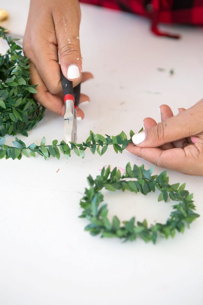 Three Ways to Use Faux Garland - Damask Love