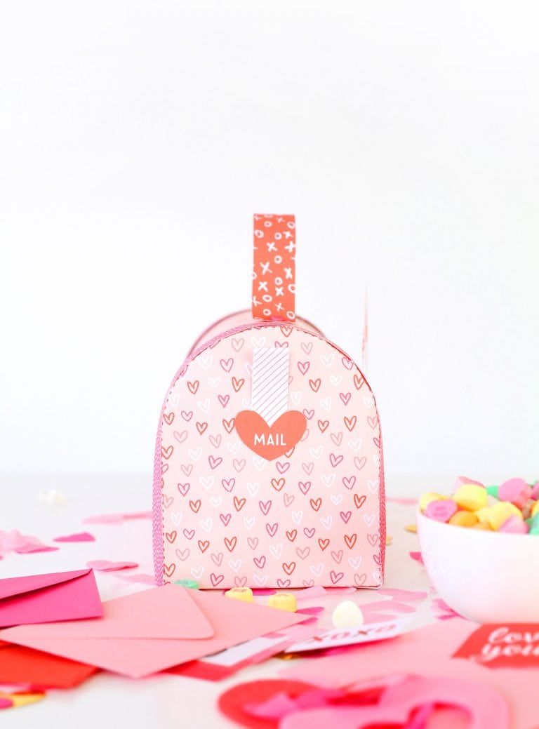 Printable Valentine's Day Mailbox - Damask Love