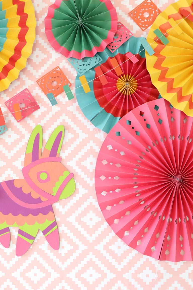 DIY Pin the Tail on the Pinata - Damask Love