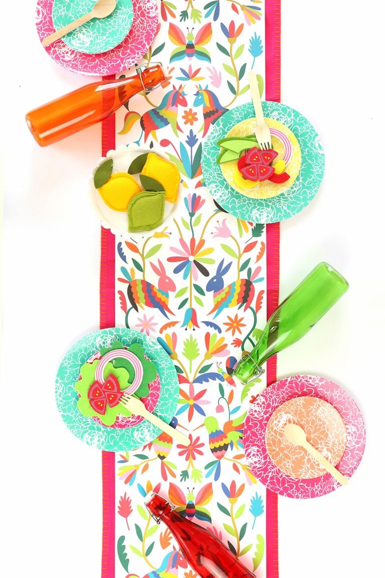 Printable Mexican Otomi Table Runner - Damask Love