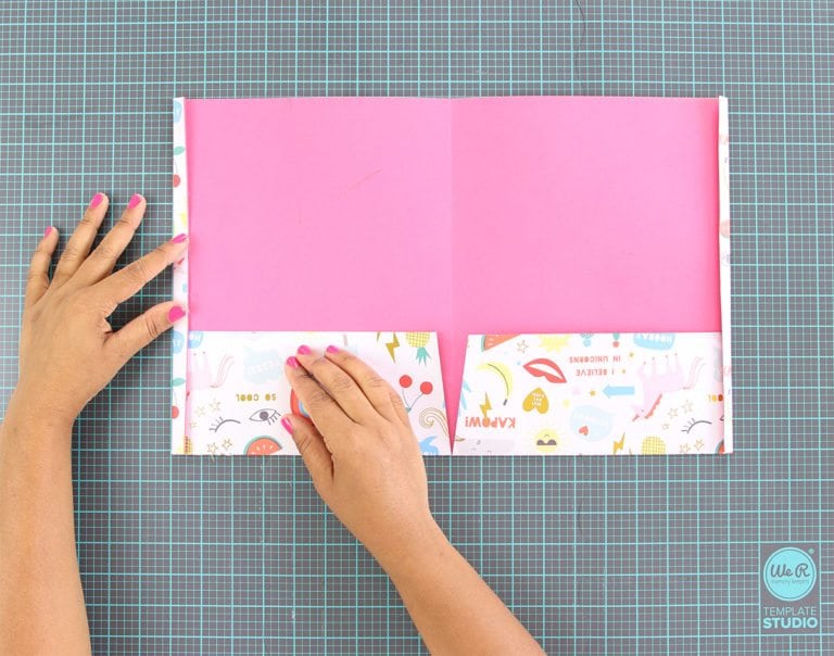 How to Make A Pocket Folder - Damask Love