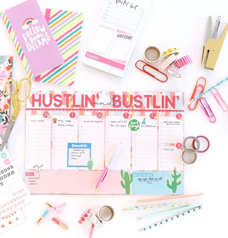 Printable Desk Pad To-Do List - Damask Love