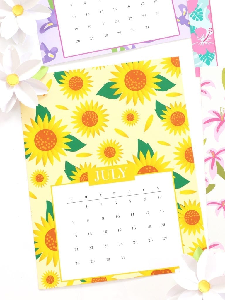 Free Printable Floral Wall Calendar - Damask Love