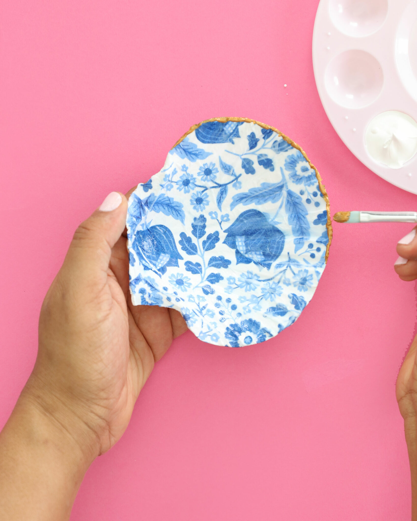 DIY Shell Trinket Dish - Damask Love